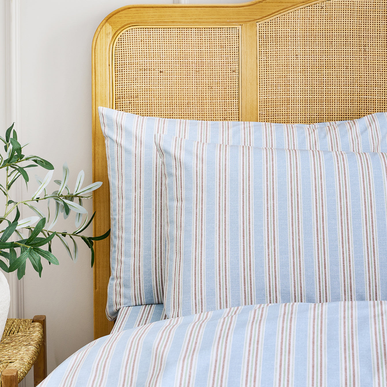 Calder Stripe Standard Pillowcase Pair – Christy