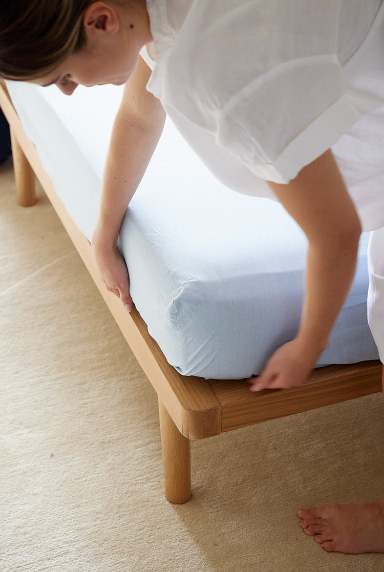 How to Make Your Bed: Easy Tips and Tricks – Christy