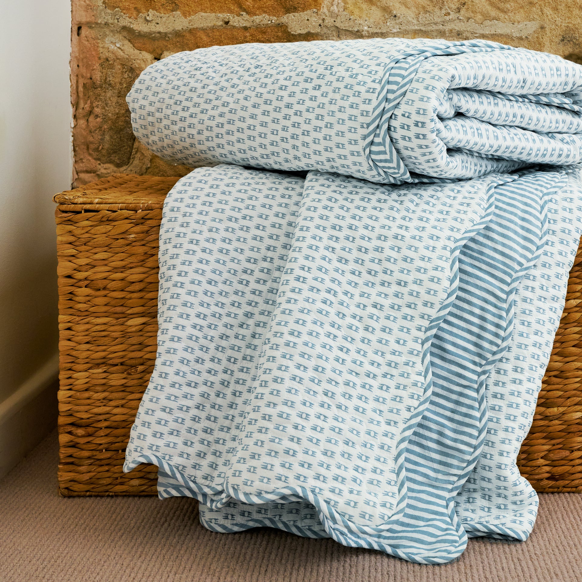 Victoria Bedspread – Christy